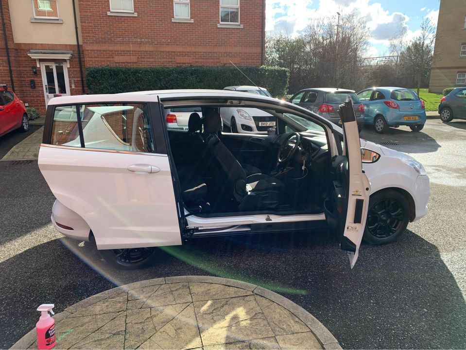 Used Car Ford B-Max for Sale in Ilford • 3WEBS.CO